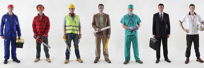 How do Britons define social class?