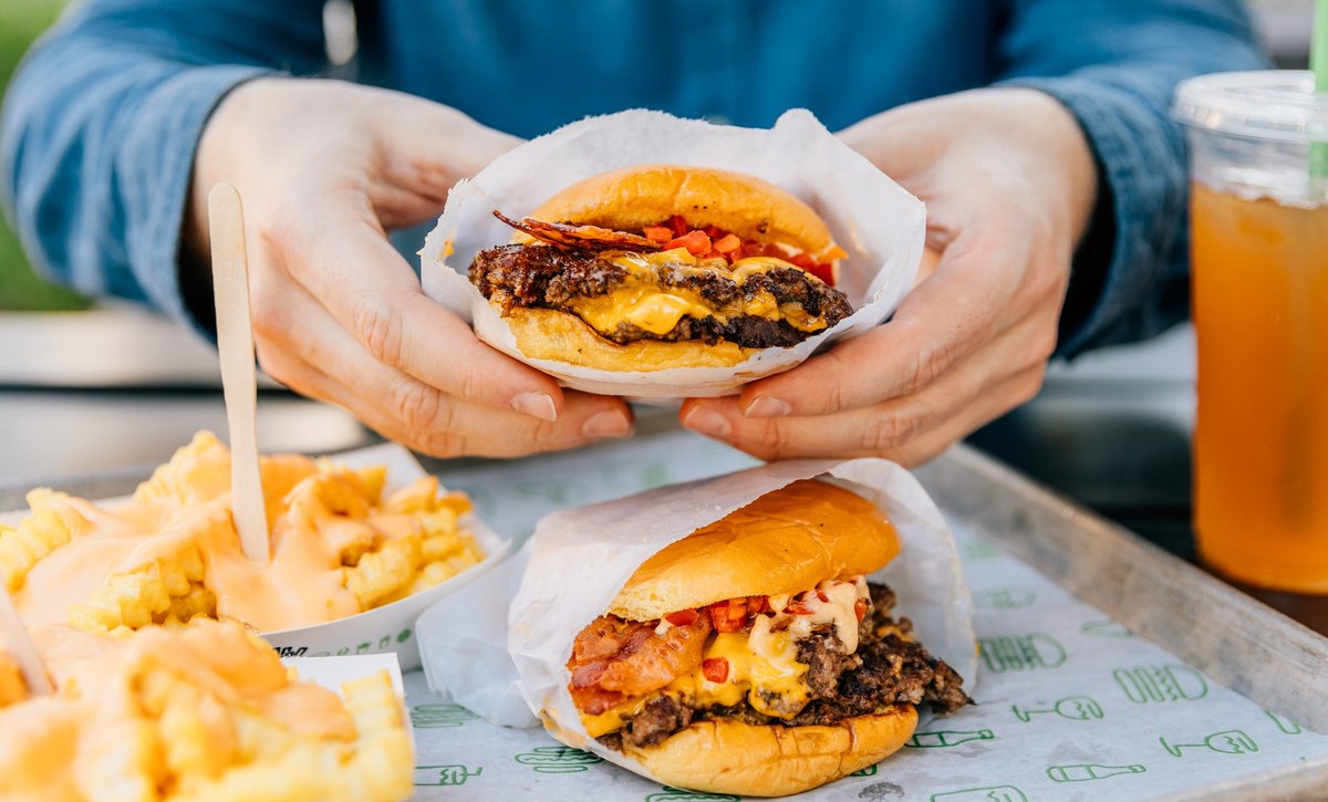 How Gen Z eats out: Top restaurants, dining habits, and food values