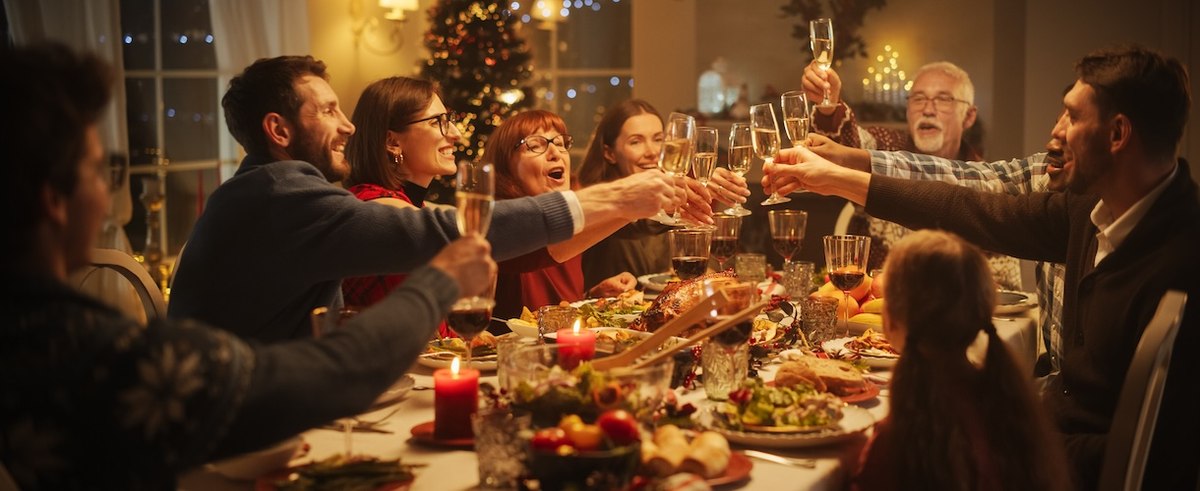 Holiday etiquette: How Americans handle gifts, gatherings, and greetings