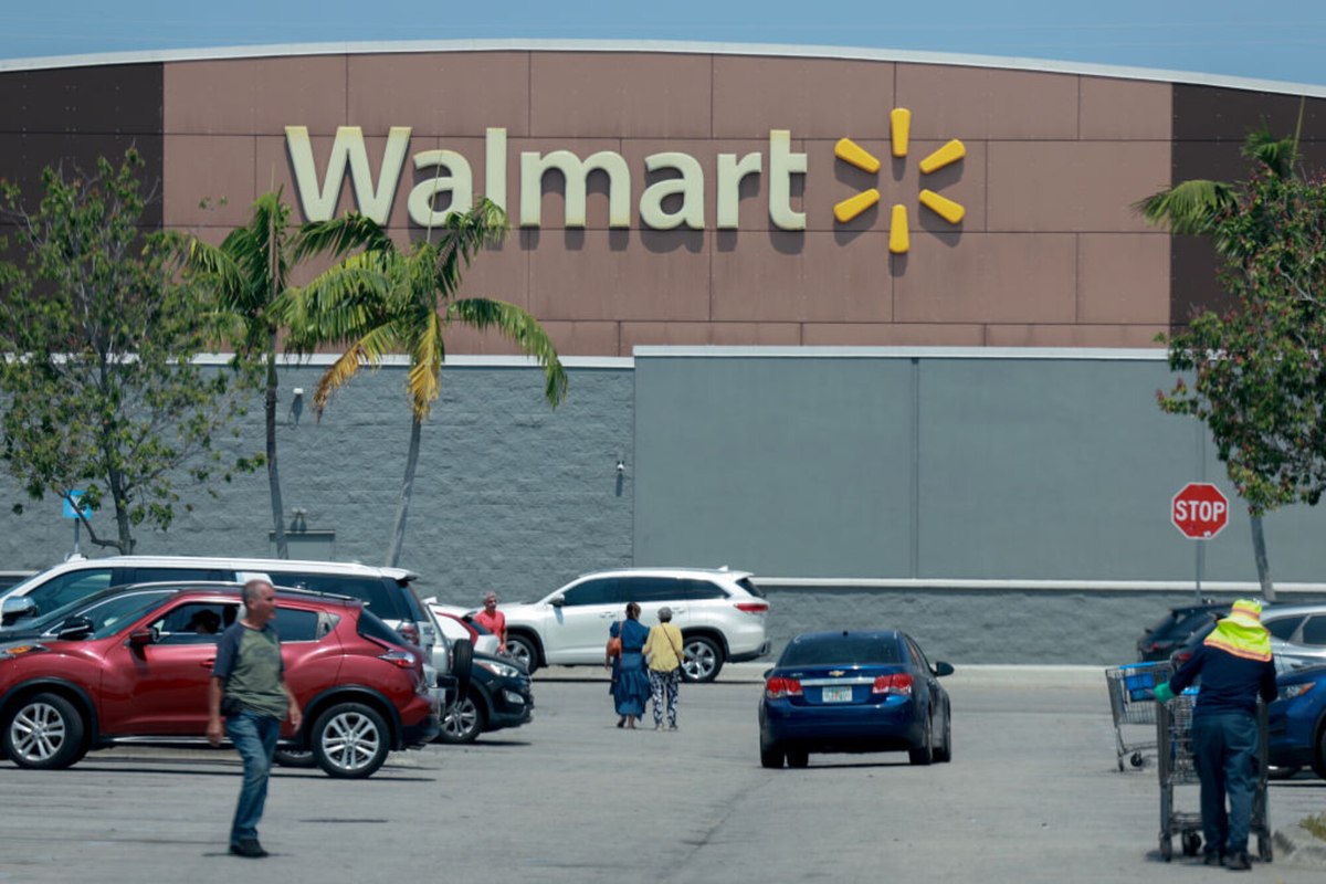 Walmart ups its game: Targeting high-income consumers with a new budget ...